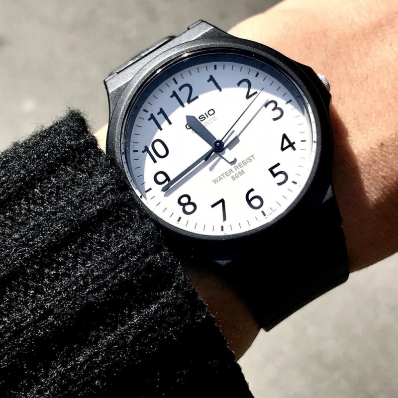 Montre Homme Casio MW-240-7BVDF